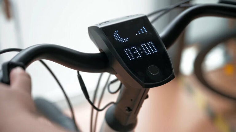 urtopia fusion installs chatGPT in its e-bike to answer riders’ travel questions while cycling