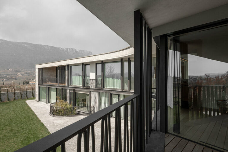 vernacular architecture twists with modern lines for modusarchitects' house