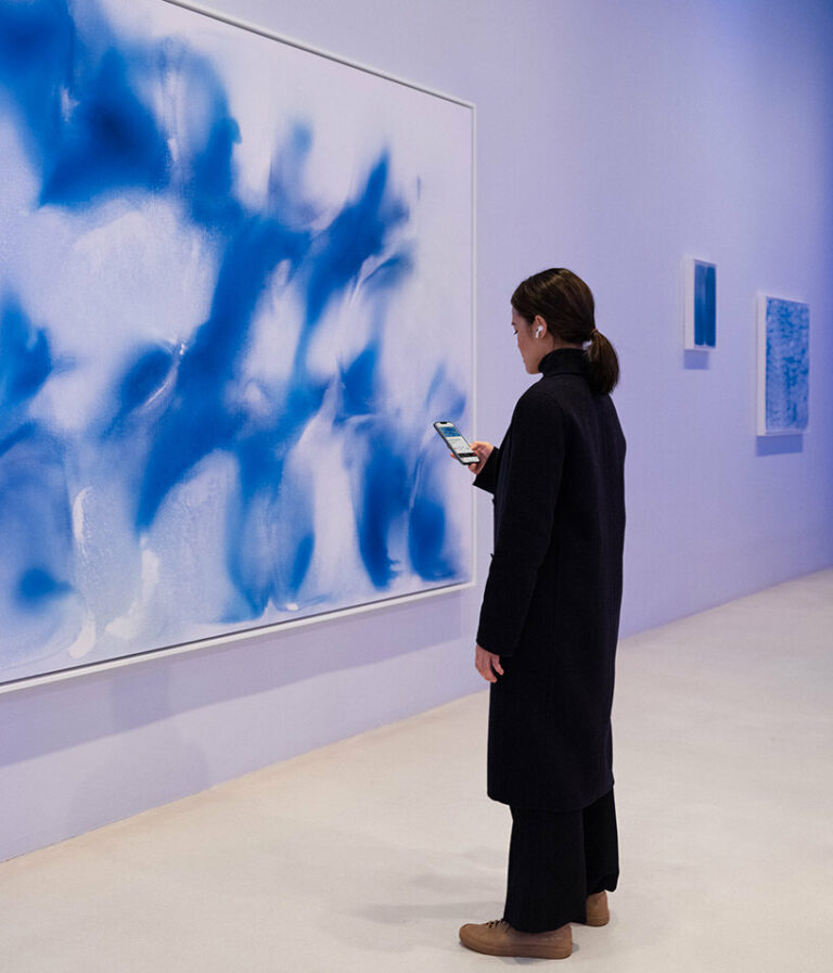 bloomberg connects app gives free access to over 250 cultural ...