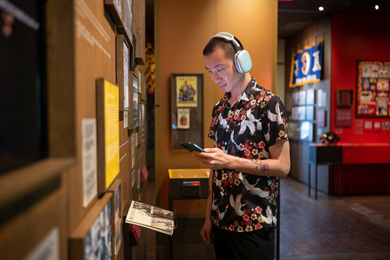 bloomberg connects app gives free access to over 250 cultural ...