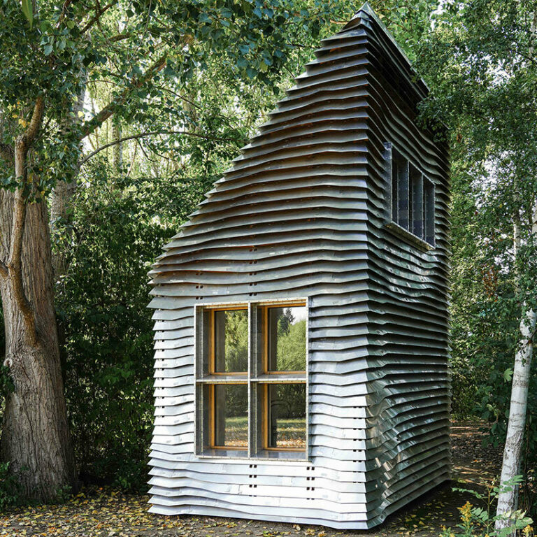 ‘digital house’ demonstrates plug-in construction in german forest