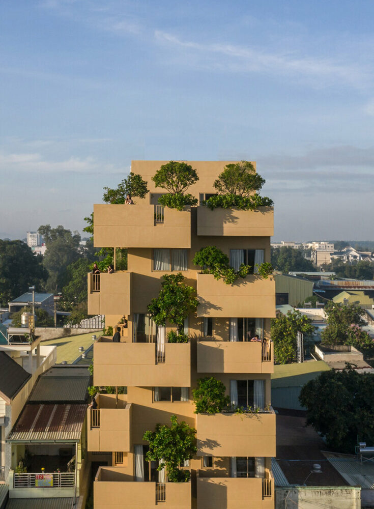 TAA design's living complex in vietnam is a matrix of flying blocks