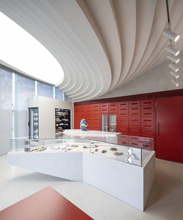 baranowitz & goldberg's high-end 'yama' shop in tel aviv