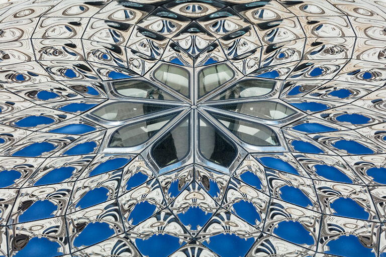 daewha kang tops the OWO pavilion in london with rippling roof