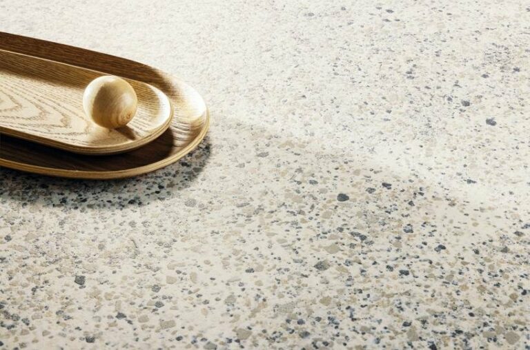 FMG’s neogranito echoes volcanic rock using raw quarried material