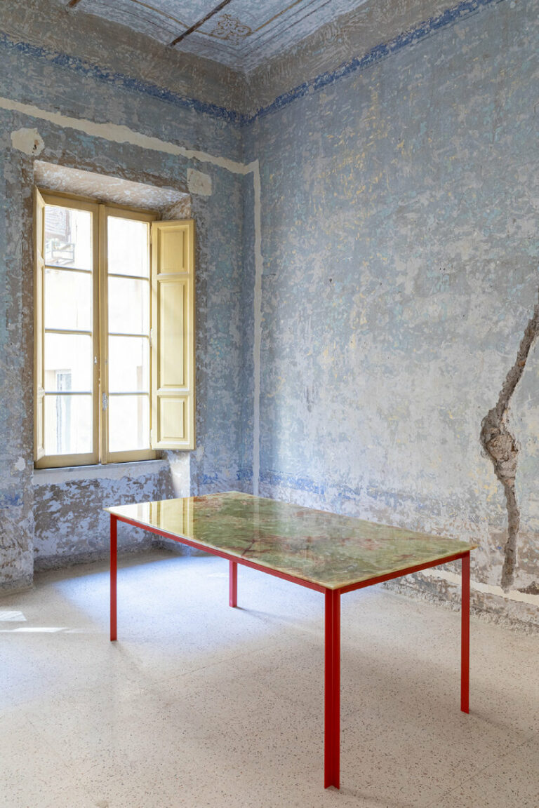 MAS Design crafts marbled and lacquered furniture from onyx, iron and ...