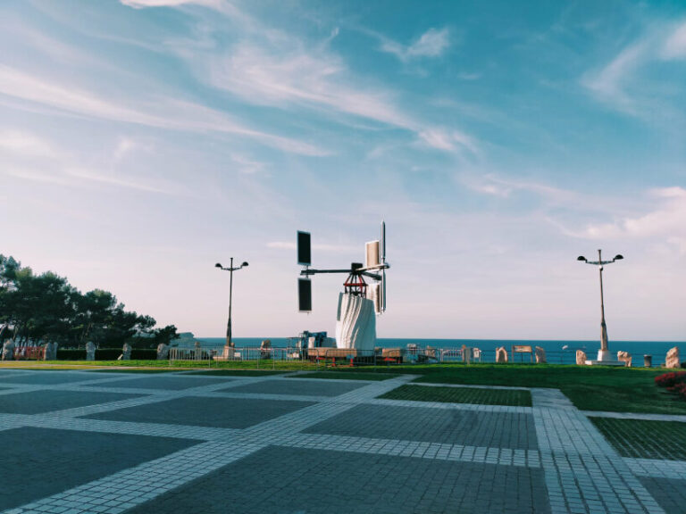 soleolico unveils rotating solar panels on wind turbine that can generate green energy 24/7