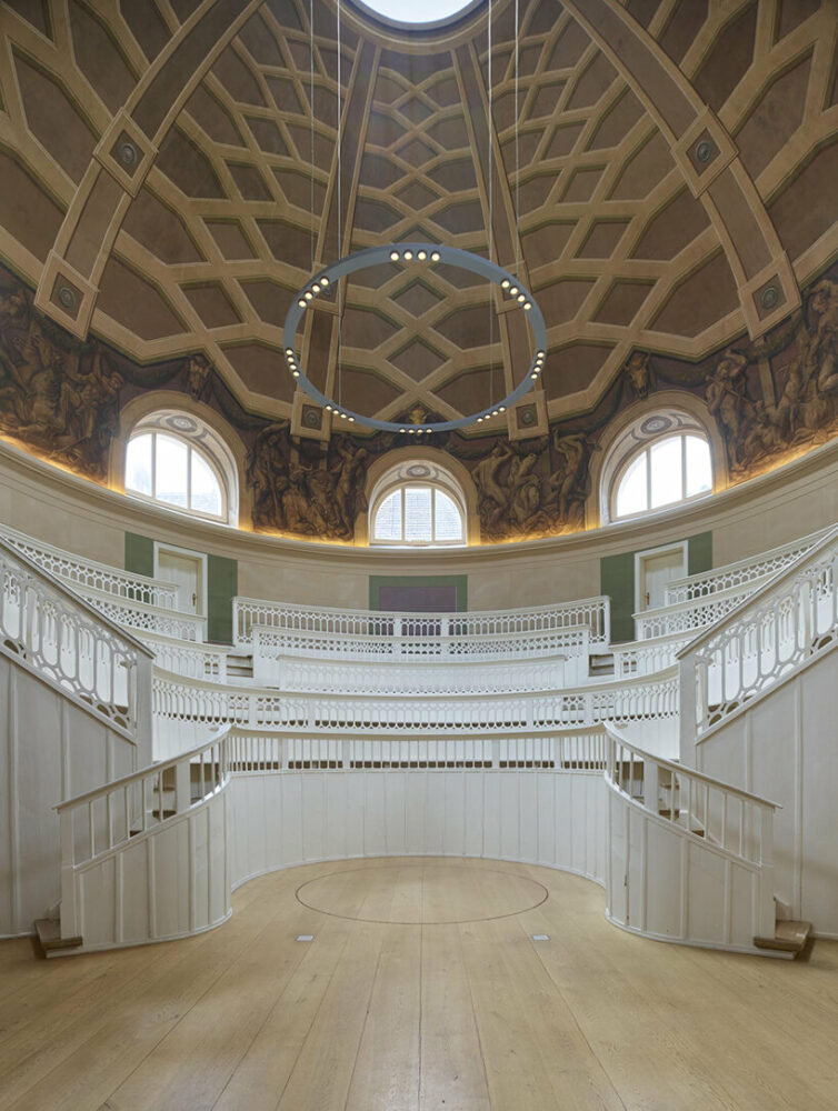 roland halbe captures the testing of AR on wild silk at ...