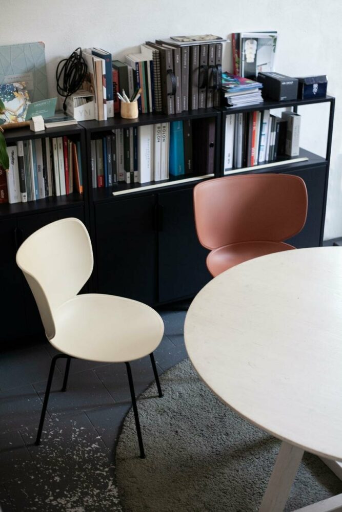 the moooi hana chair blooms with customizable shell and colors