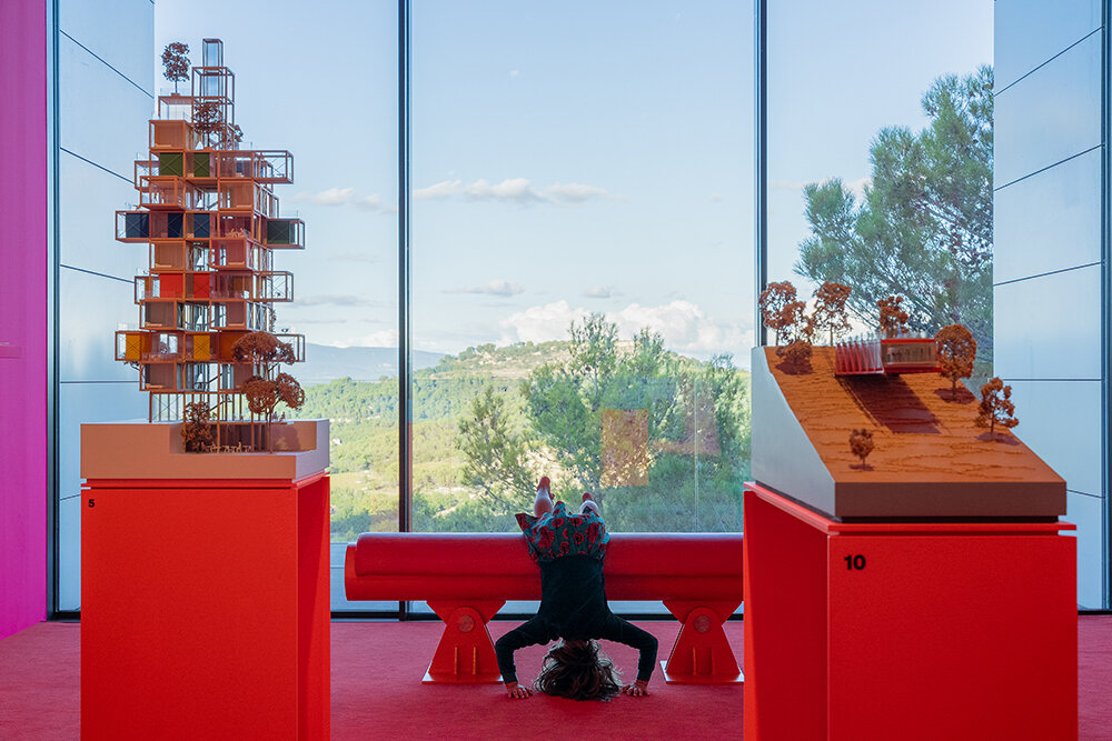 richard rogers' legacy honored at his drawing gallery turned vivid pink