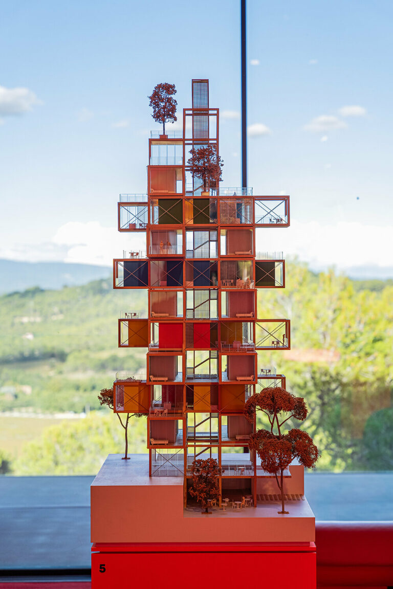 richard rogers' legacy honored at his drawing gallery turned vivid pink