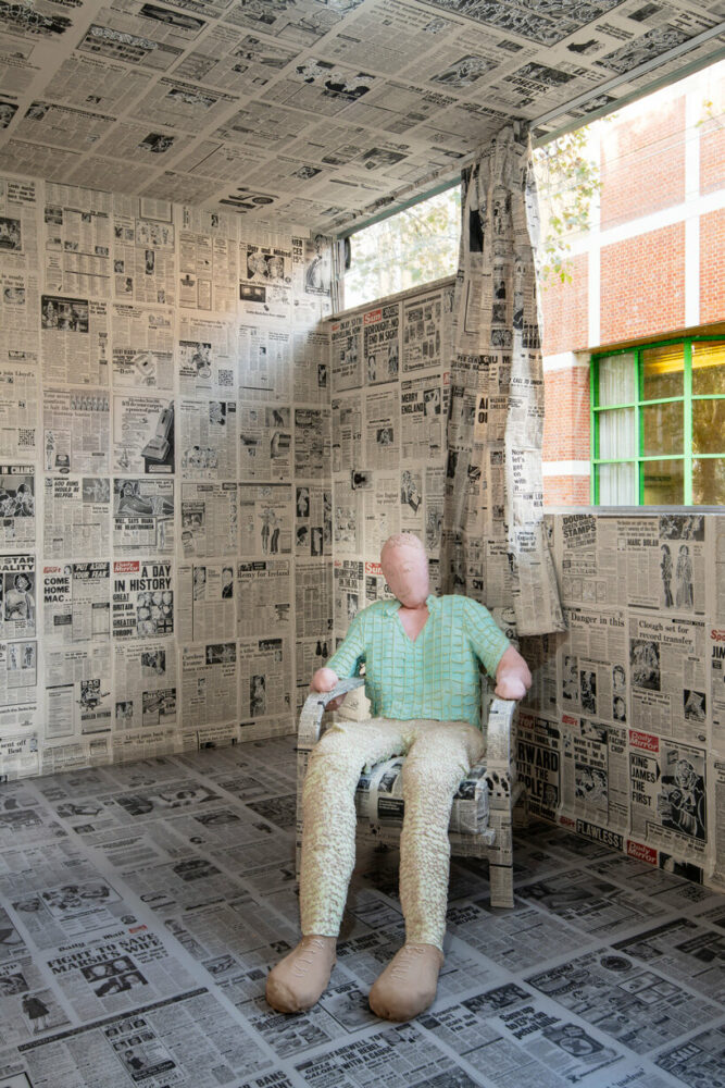 bobby baker sculpts an edible family from cake, biscuits & meringues at ...