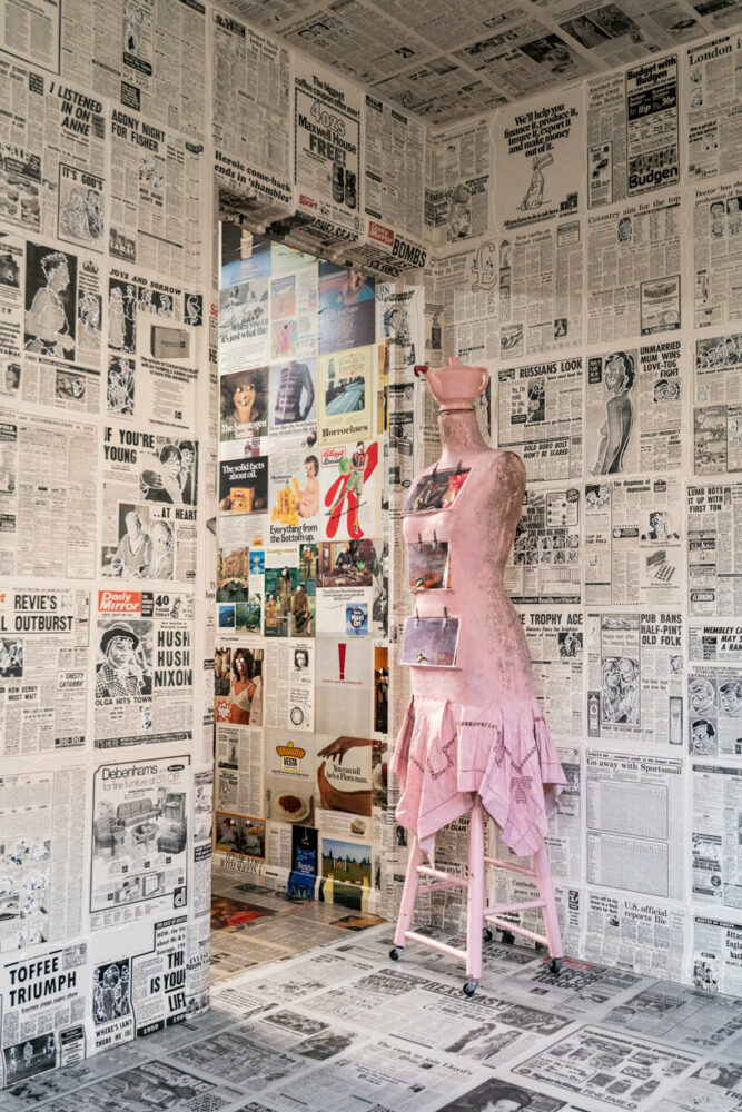 bobby baker sculpts an edible family from cake, biscuits & meringues at tate britain