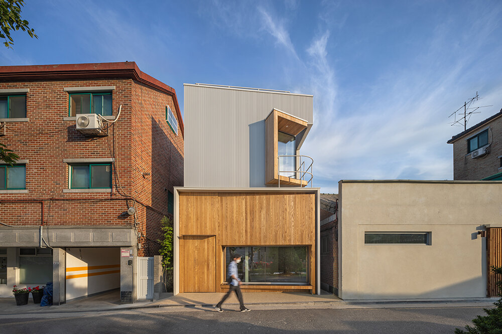younghan chung's tiny forest house in south korea