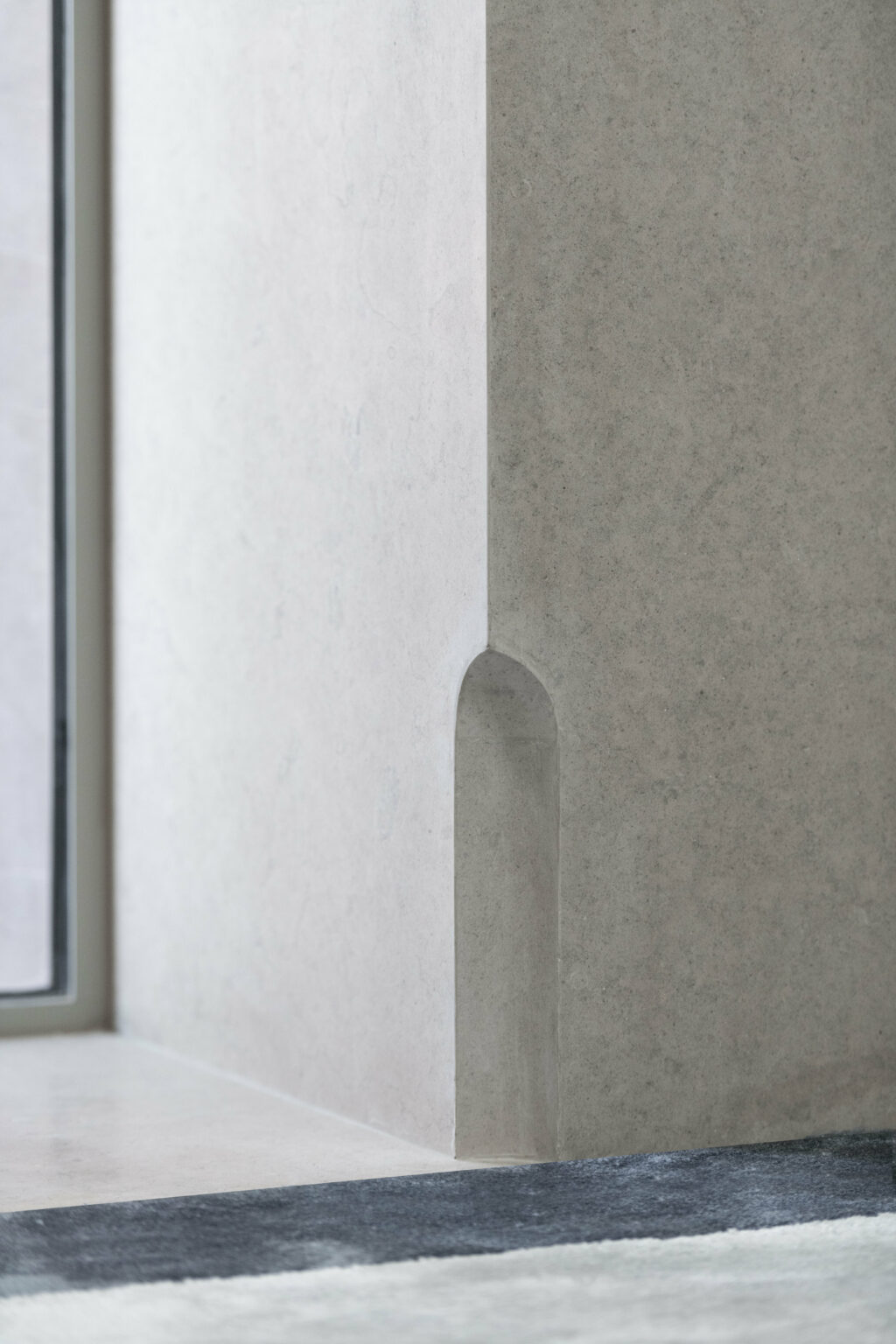 stacked volumes & half domes shape babnimnim's kuwait mosque