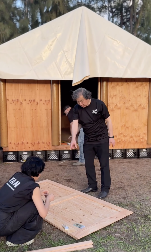 shigeru ban's paper log house lands in maui for wildfire relief