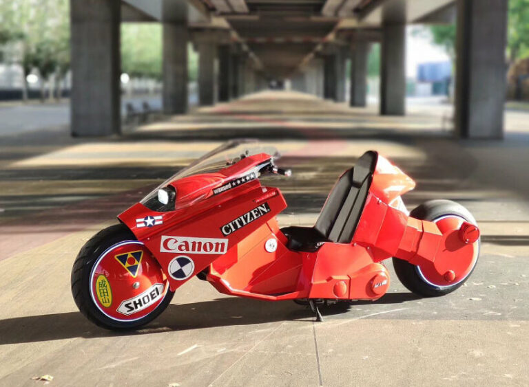 real-life shotaro kaneda’s akira bike by bel&bel glows in the dark with neon-light tires
