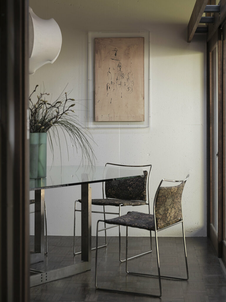 tracing dino gavina's mark on italian modern design at BUNDLESTUDIO