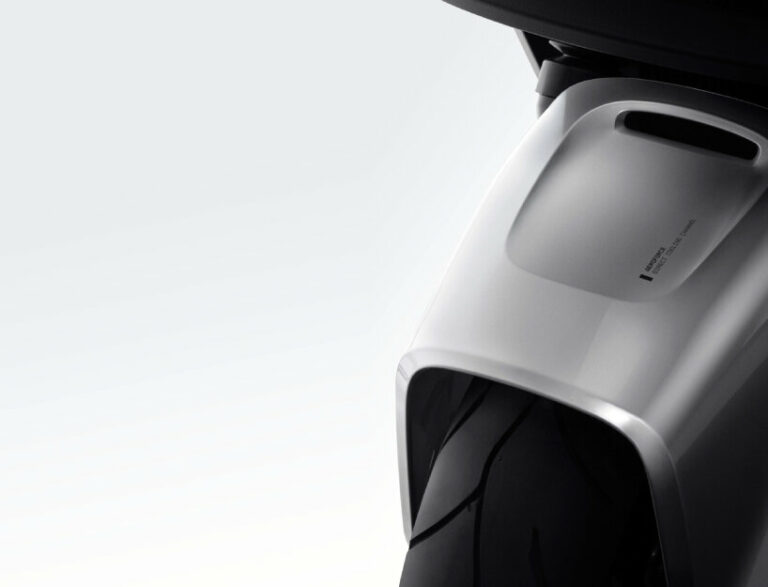 gogoro’s electric smartscooter ‘pulse’ has active headlights that ...