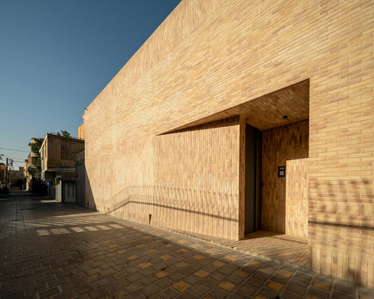 USE studio's 'house no. 10' explores the concept of home in iran