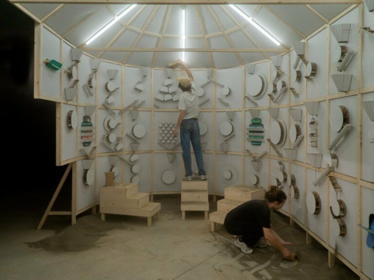 sand animates pinaffo & pluvinage's cardboard installation
