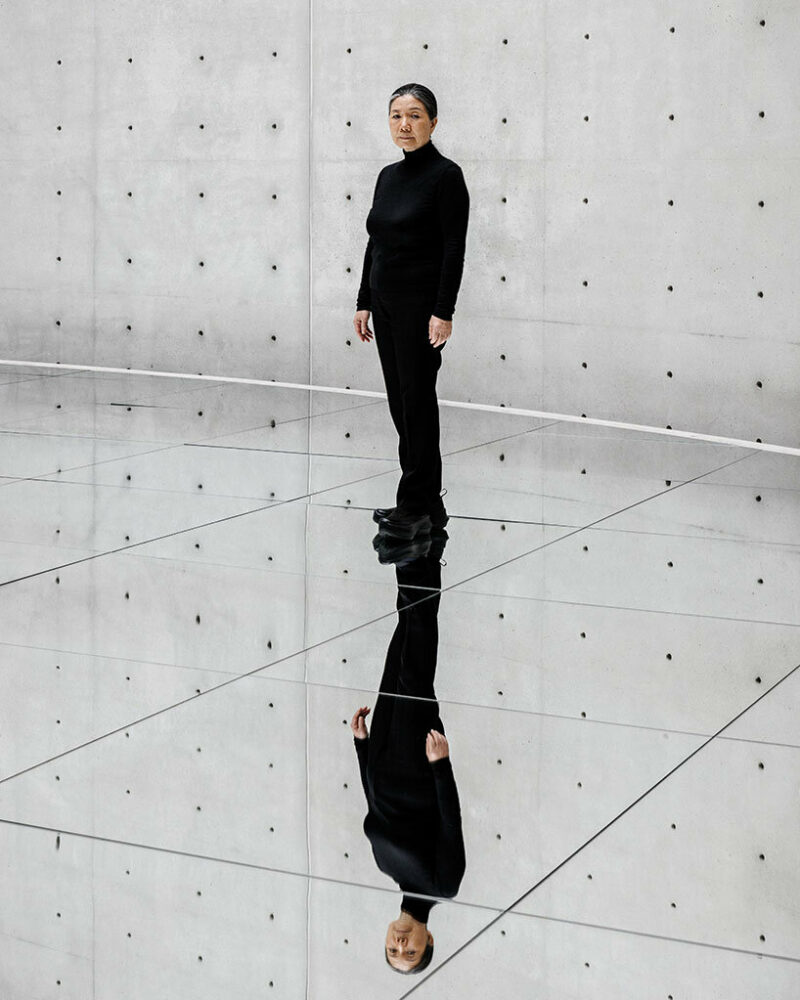 kimsooja's vast mirror installation transforms bourse de commerce into ...