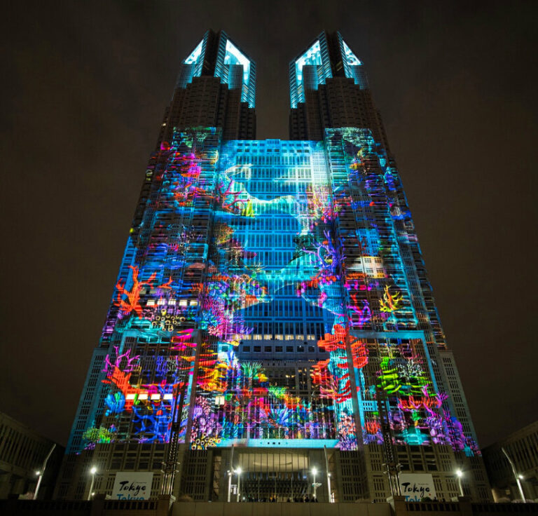 world’s largest projection mapping display by panasonic lights up tokyo ...