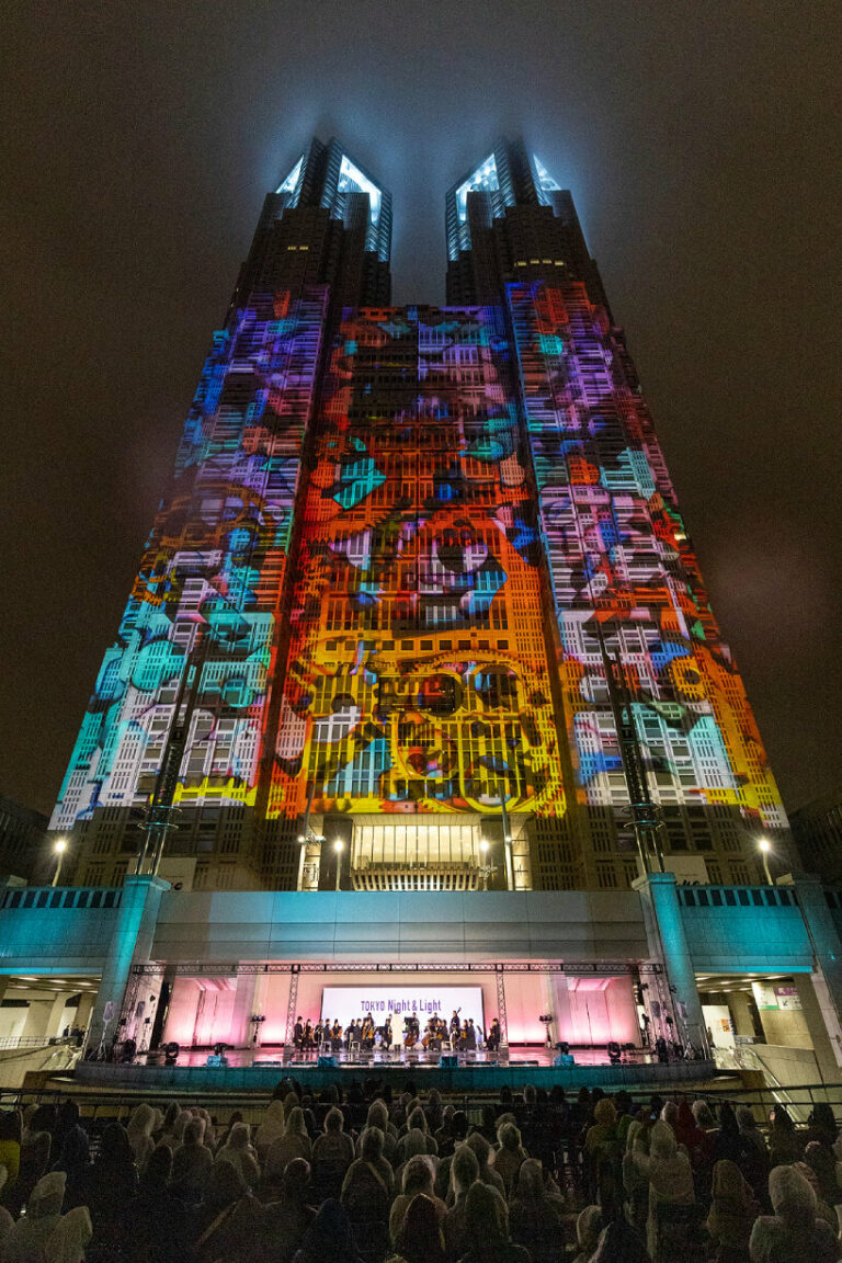 world’s largest projection mapping display by panasonic lights up tokyo ...