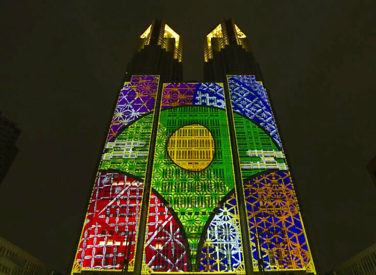 world’s largest projection mapping display by panasonic lights up tokyo ...