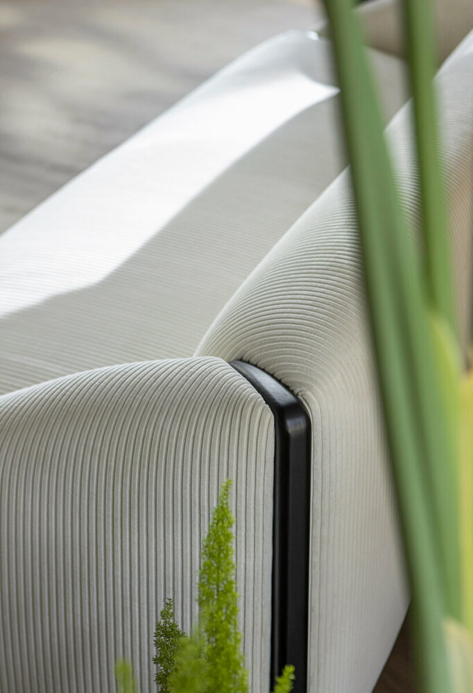 parla unwraps loop collection of sofas & armchairs for milan design ...