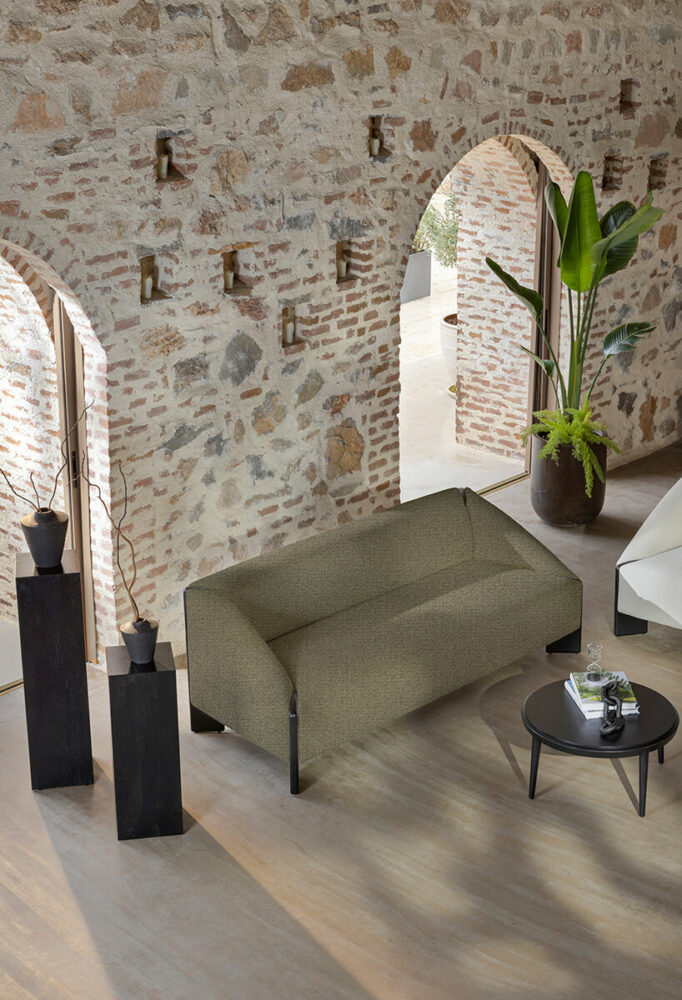 parla unwraps loop collection of sofas & armchairs for milan design ...