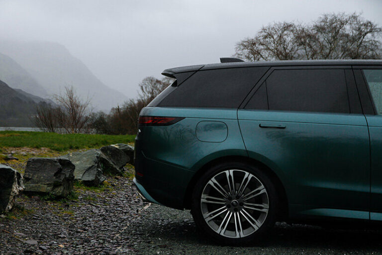 review: range rover sport autobiography unites sport, utility & luxury