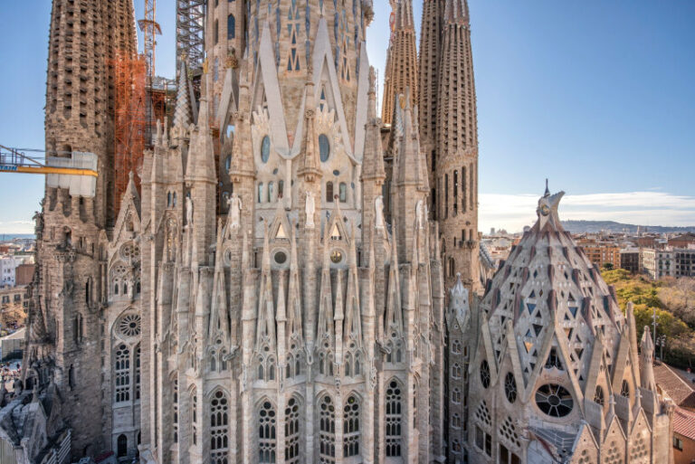barcelona’s sagrada familia set to be completed in 2026, in time for ...
