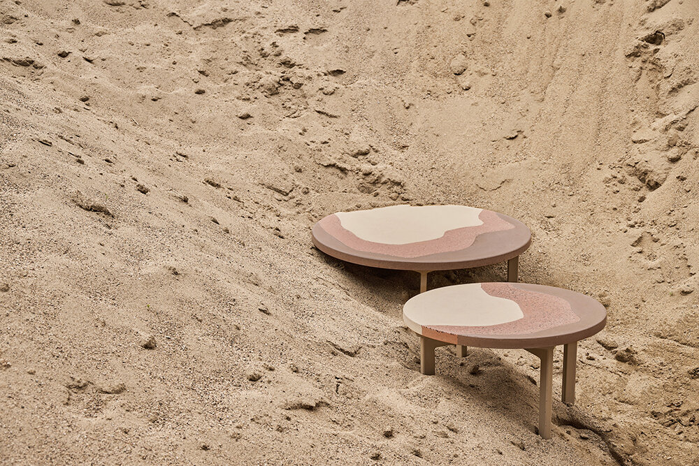 CTRLZAK traces earth's stratification in strata series for urbi et orbi