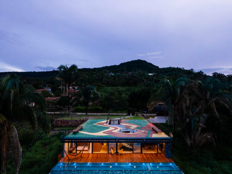 fb+mp arquitetos applies colorful tiling to tune house's pool in brazil