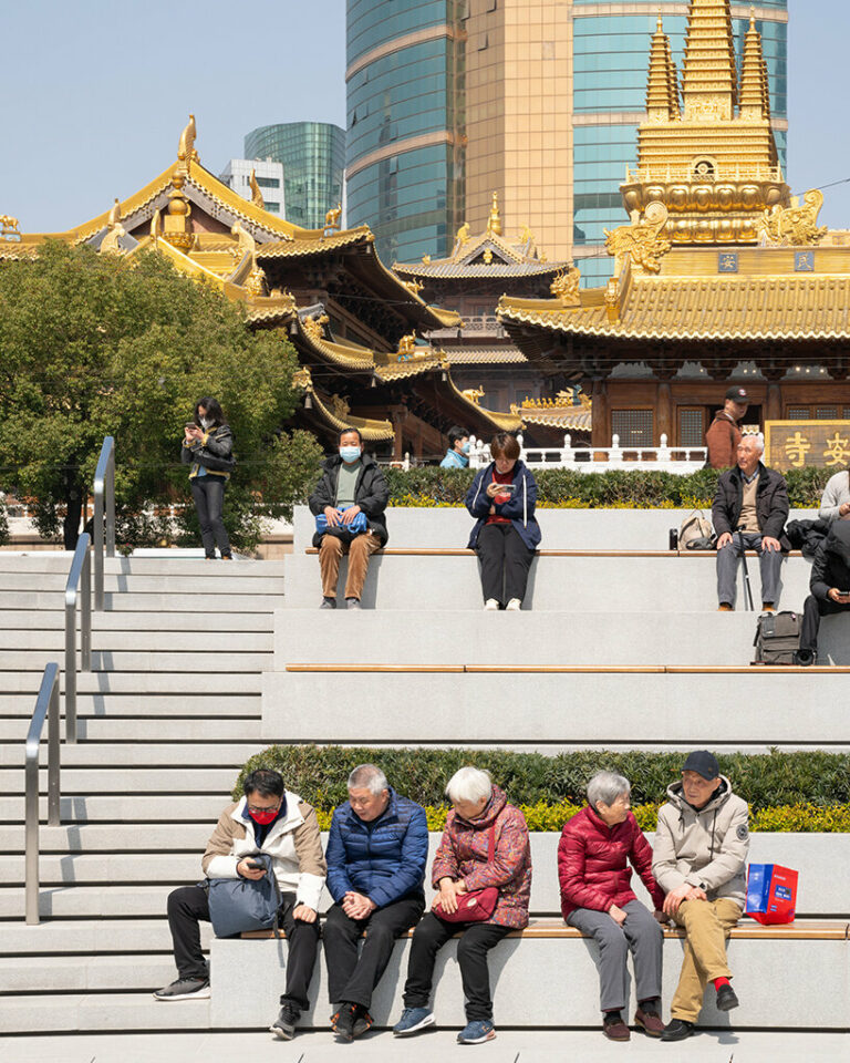 foster + partners' jing'an apple store designed as an amphitheater
