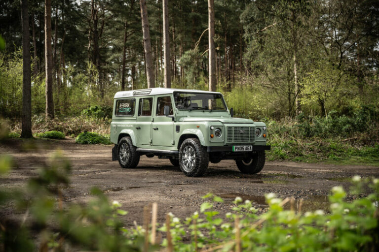 bedeo’s retrofit kit turns classic cars like defender into electric ...