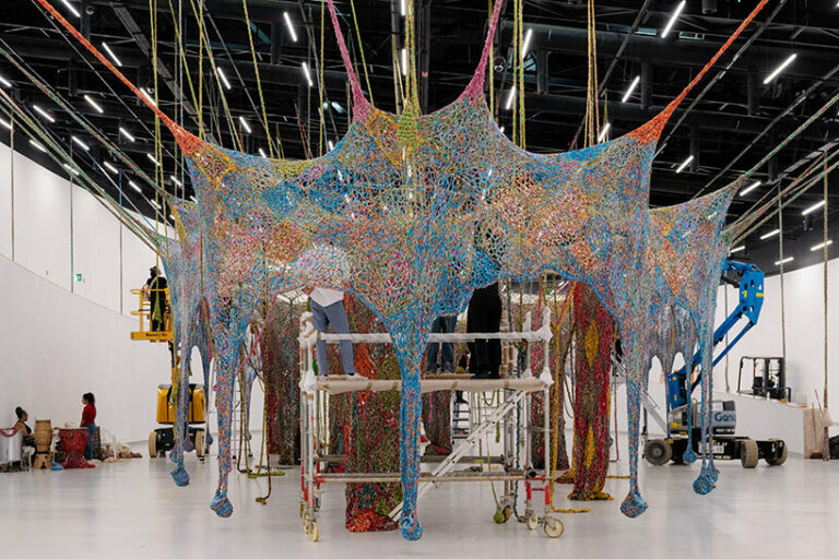 ernesto neto weaves one of his largest installations yet for expansive ...