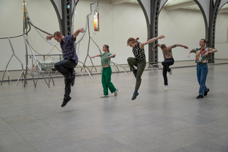 alexandra pirici's action installation turns hamburger bahnhof into ...