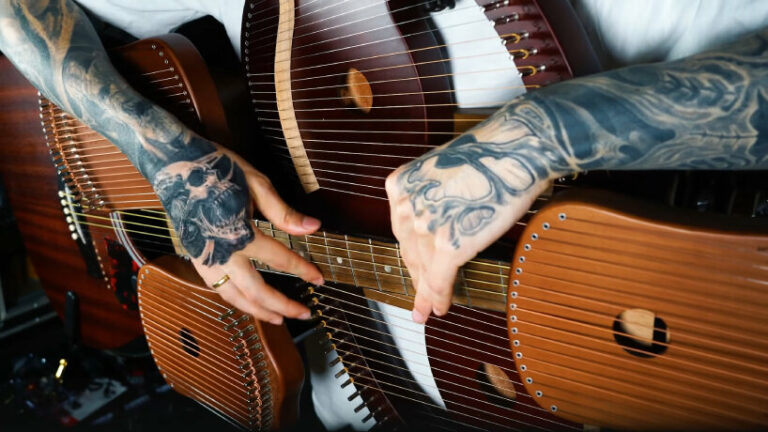 acoustic harp guitar with 109 strings can play different chords at once