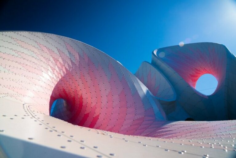 MARC FORNES / THEVERYMANY's cherry blossom pavilion in taiwan