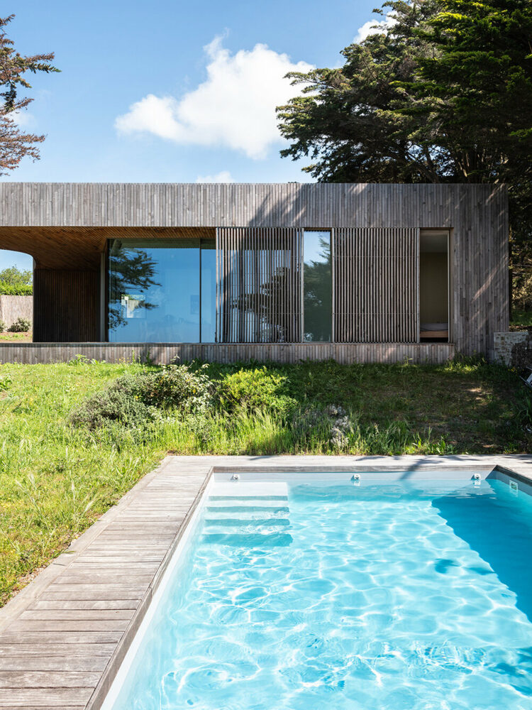 CHANGE.NL's holiday home in france reveals sloping annex with scenic views