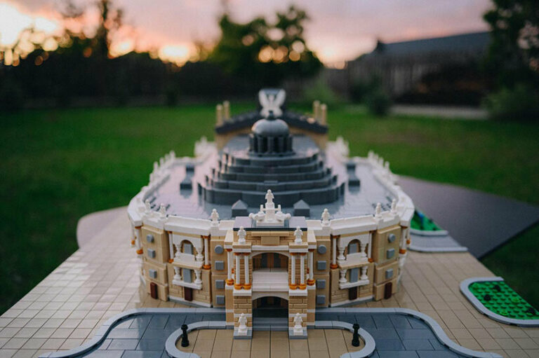 united24 turns ukrainian architecture into LEGO building sets