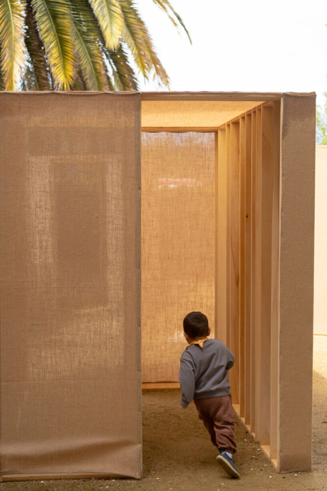 syn architects' pavilion evokes najdi architecture at concéntrico 10