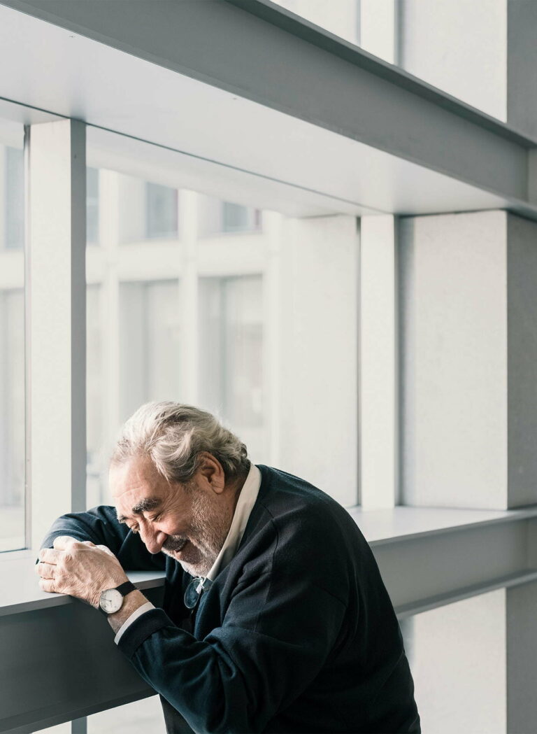 curved spring bars embrace cauny watch's case designed by eduardo souto ...