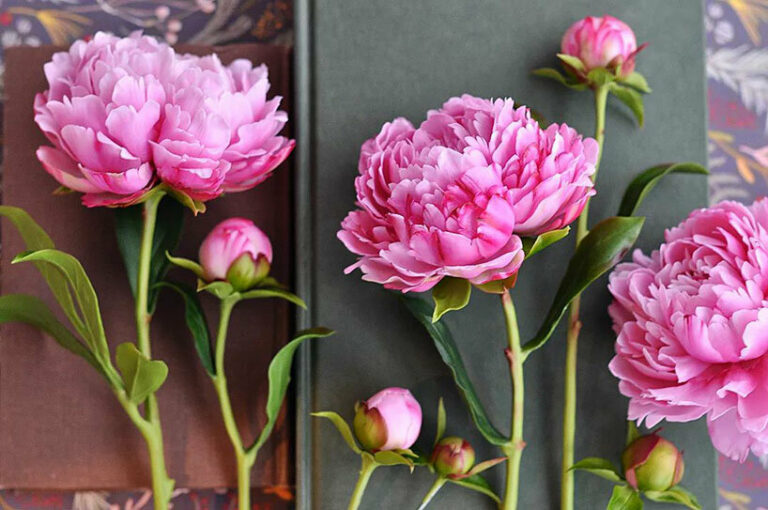from peonies to lilacs, julia oleynik creates lifelike clay flowers