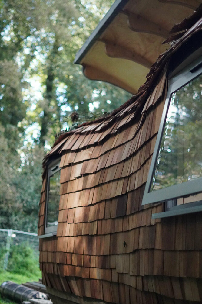 prefabricated cabin in UK reflects timber monocoque aircraft