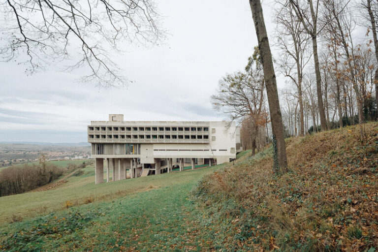 from iconic to ordinary buildings, tianzhou yang captures architecture ...