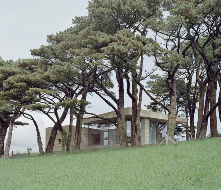 from iconic to ordinary buildings, tianzhou yang captures architecture ...