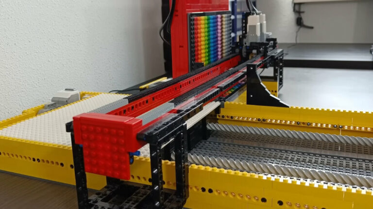 robot printer made of LEGO bricks can produce any pixel art using ...